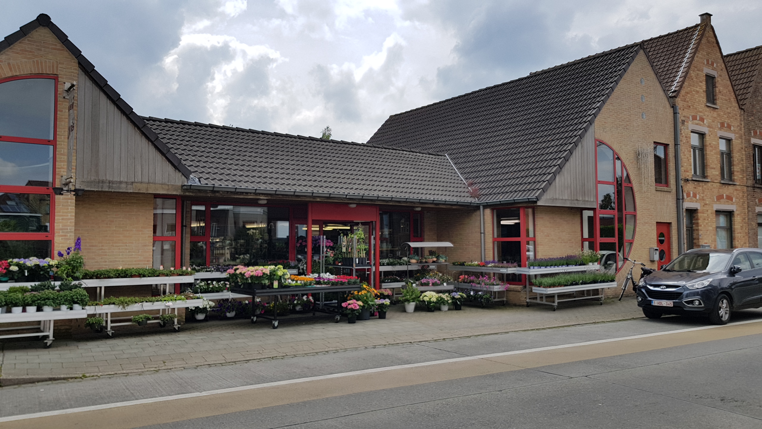 Koop lokaal en Belgisch en steun Bloemen chris bvba - WijKopenLokaal